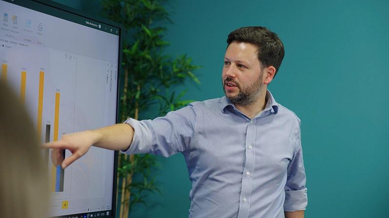 Meet a FarrPointer - Chris Bond - FarrPoint